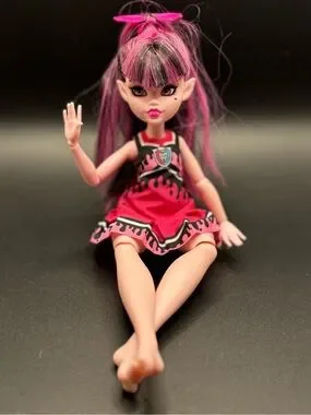 Mattel | Toys | Monster High G3 Ghoul Spirit 4pack Lot Draculaura ...